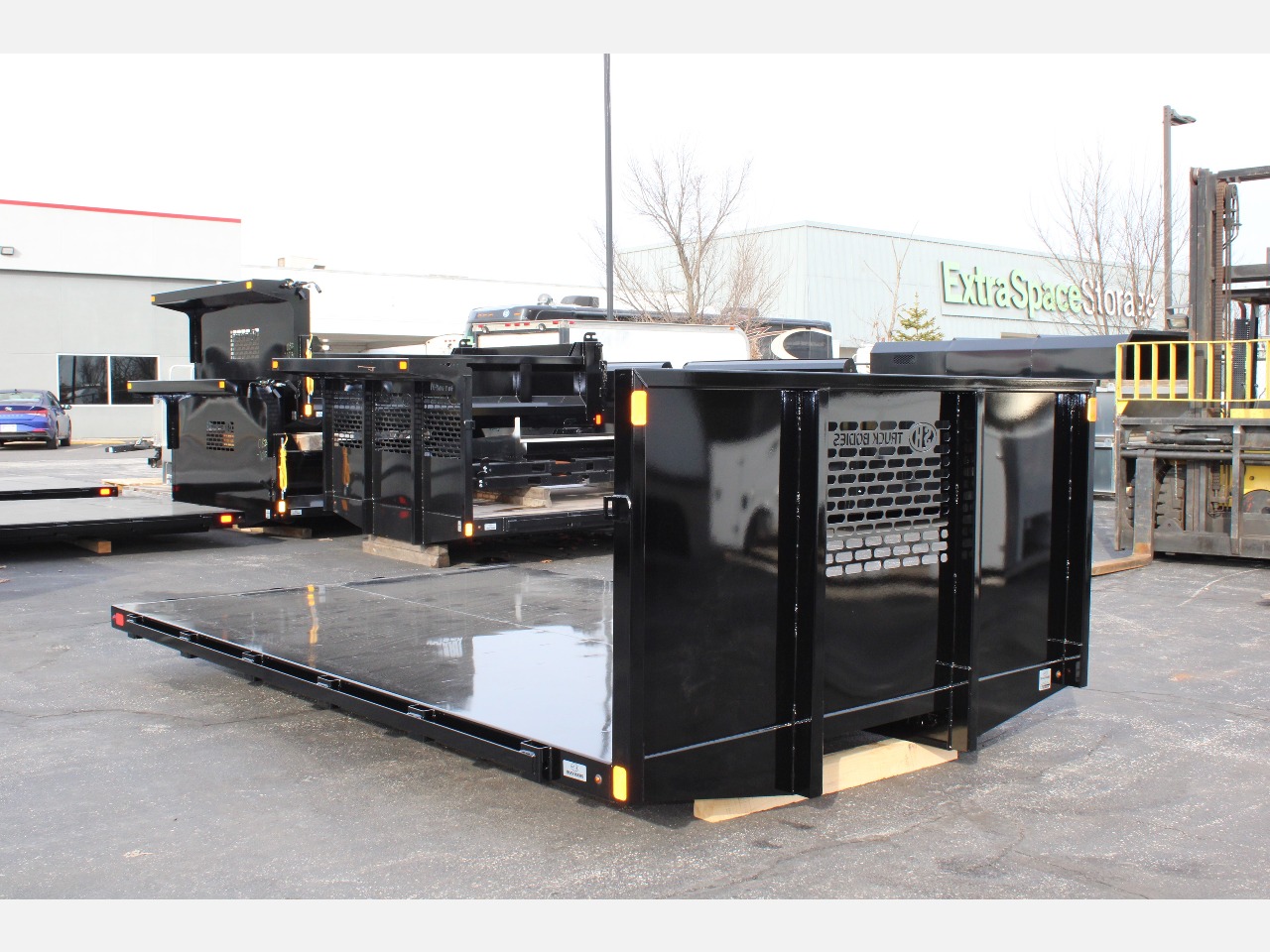 SH TRUCK BODIES S&H 14'X96 STEEL PLATFOR FLATBED BODY FOR SALE #14421