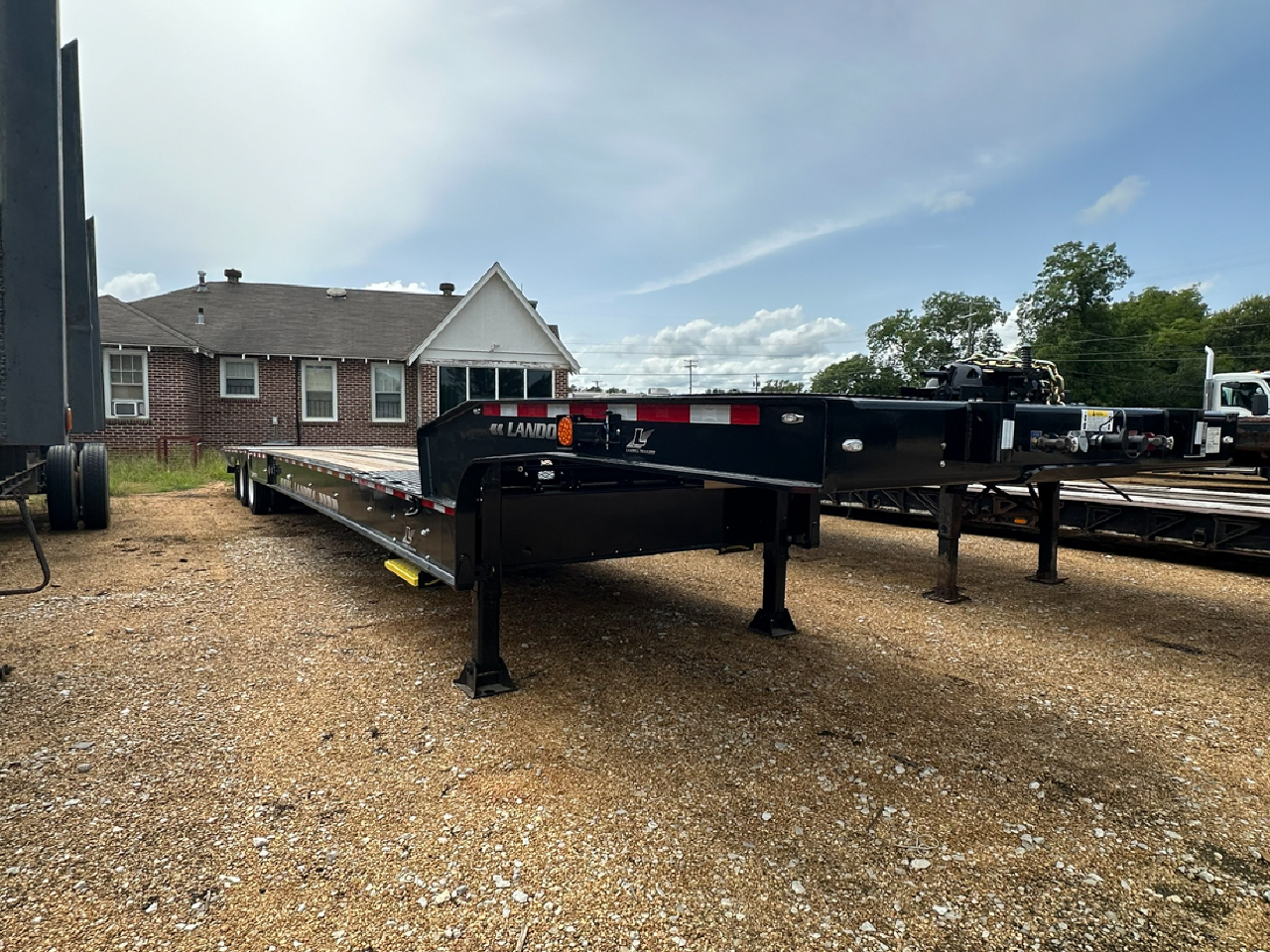 2025 LANDOLL 930E TRAVELING AXLE TRAILER FOR SALE #3768